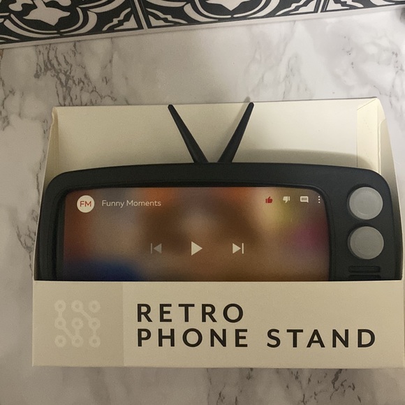 Vivitar | Other | Target Bullseye Retro Phone Stand | Poshmark